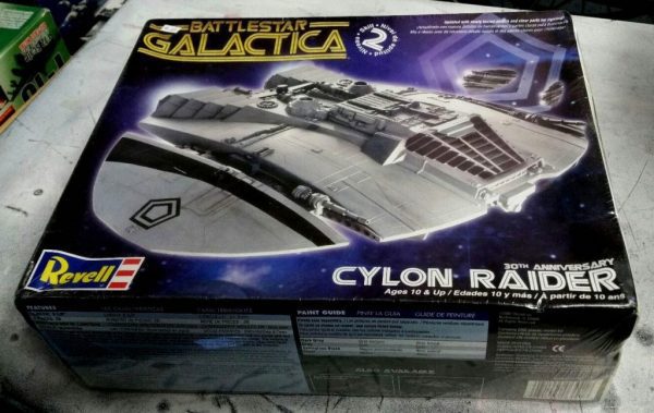 Battlestar Galactica Cylon Raider (1978) 30th Aniversary Revell ...