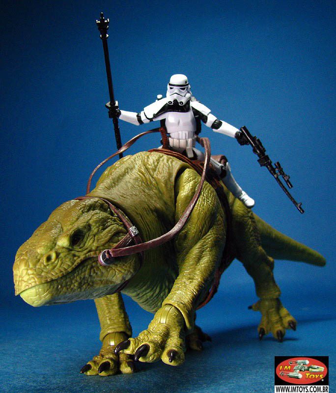 Star Wars Dewback Patrol and Sandtrooper Action Figure Hasbro - O ...