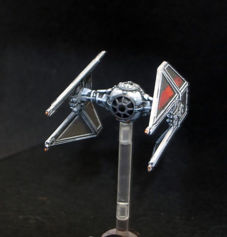 Star Wars Tie Interceptor de X-Wing Jogo de Miniaturas - O Espaço ...
