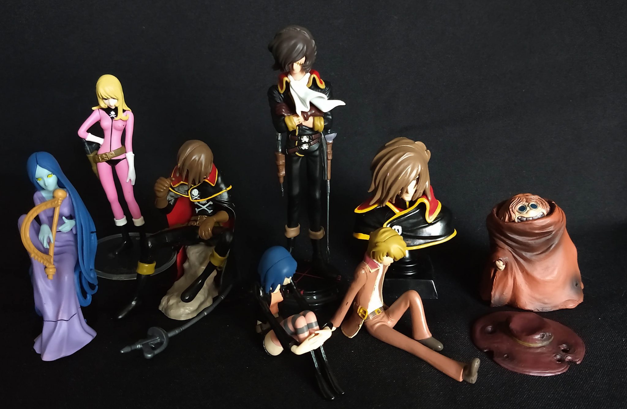 Captain Harlock Mini Statue Set - O Espaço Virtual do Colecionador