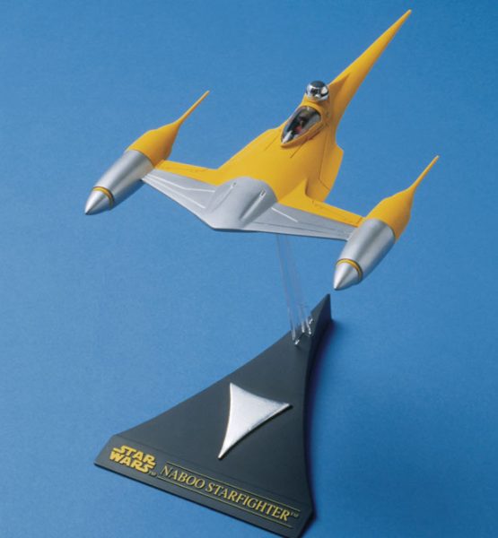 Star Wars Naboo Fighter + EXTRA Model Kit AMT - O Espaço Virtual do ...