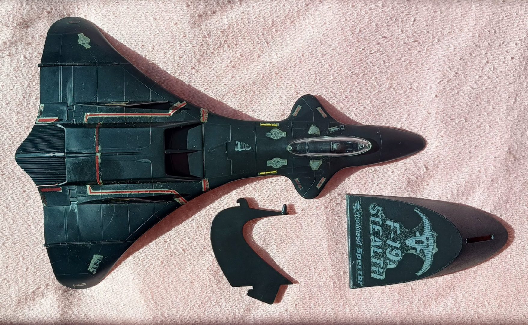 F-19 Stelth Fighter - 1/72 Monogram - O Espaço Virtual do Colecionador
