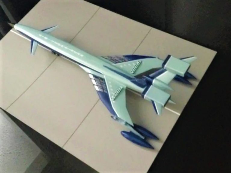 Thunderbirds - Fireflash Model Kit - O Espaço Virtual do Colecionador