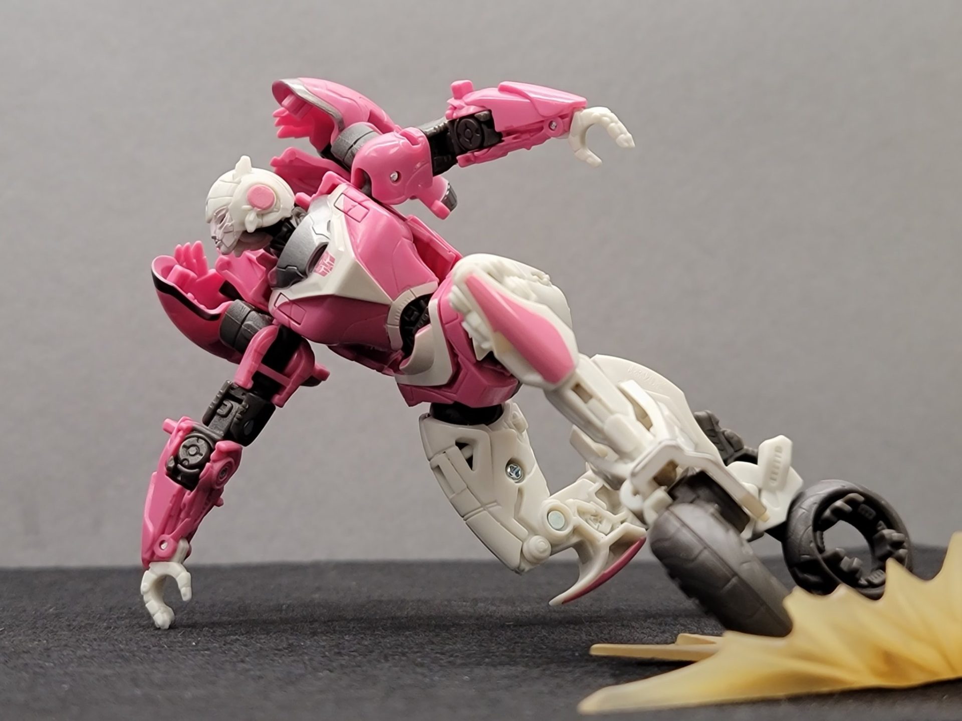 Transformers Arcee Studio Series 85 Hasbro - O Espaço Virtual do ...