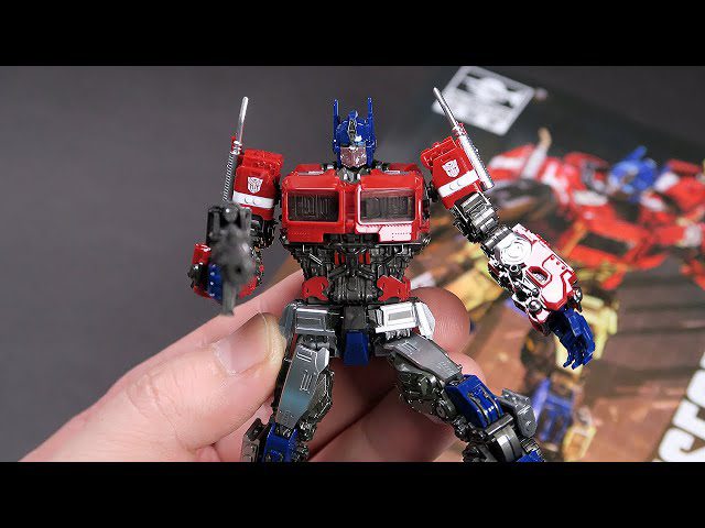 Transformers Opotimus - Model Kit - Trumpeter - O Espaço Virtual do ...